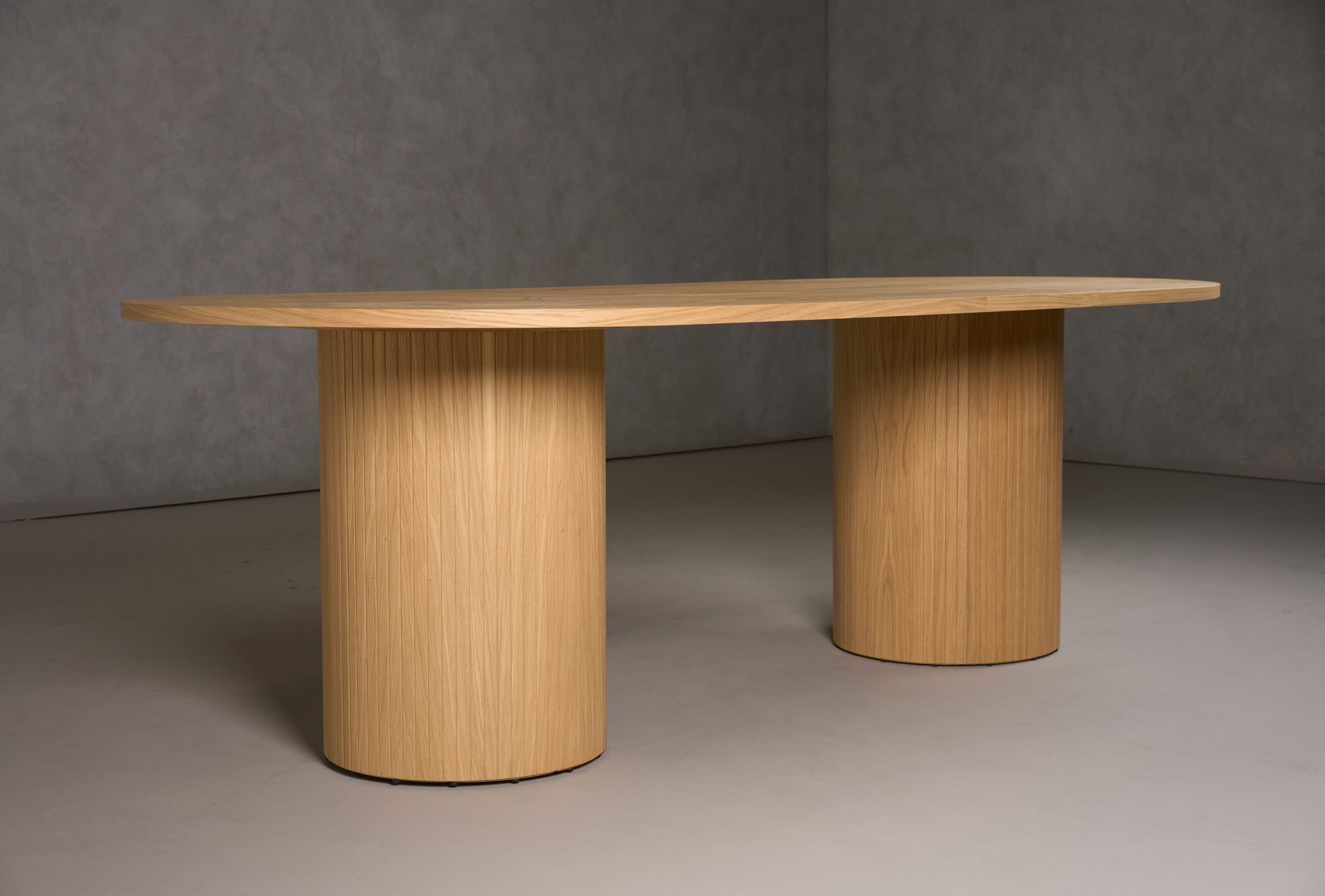 Modrest Miami - Modern Natural Oak Oval Dining Table – JR Furnishings